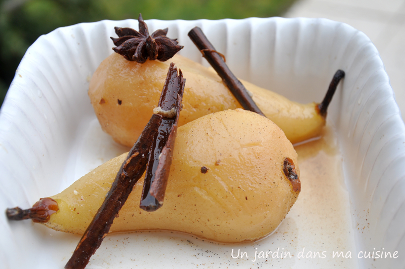 Poires confites épices et pralin - Un jardin dans ma cuisine